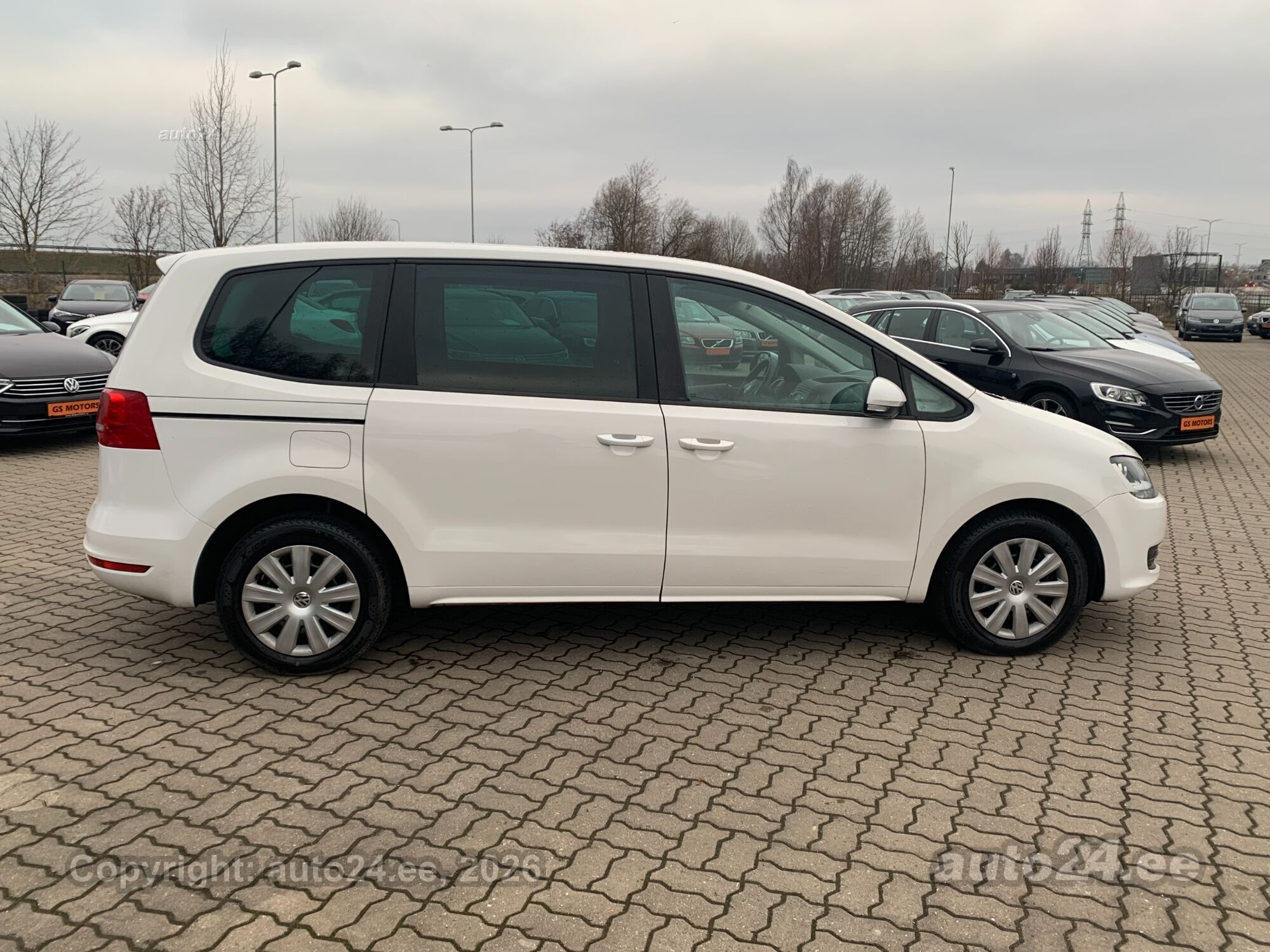 Volkswagen Sharan TREND line 2.0 TDI 103kW - auto24.ee
