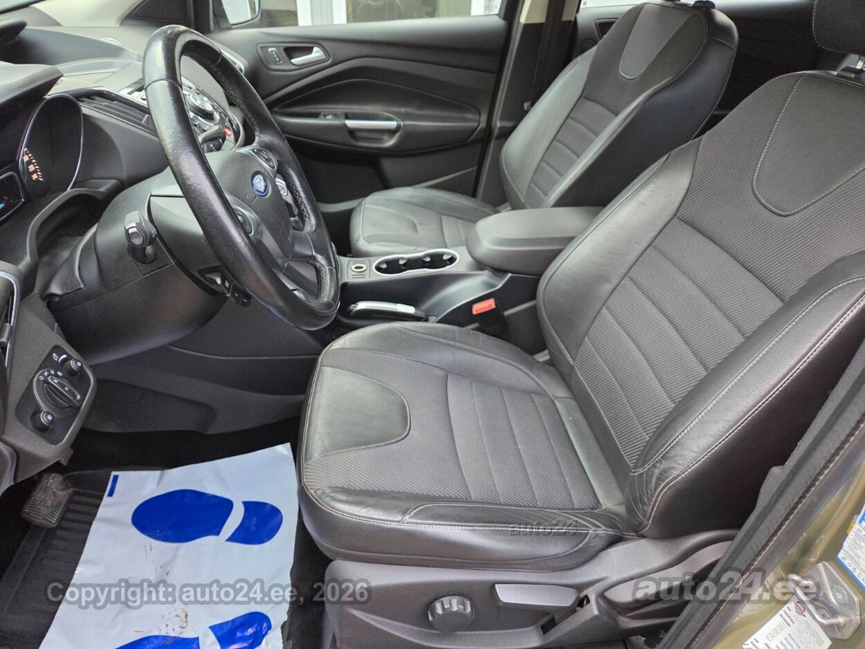 Ford Kuga Ghia 2.0 120kW - auto24.ee