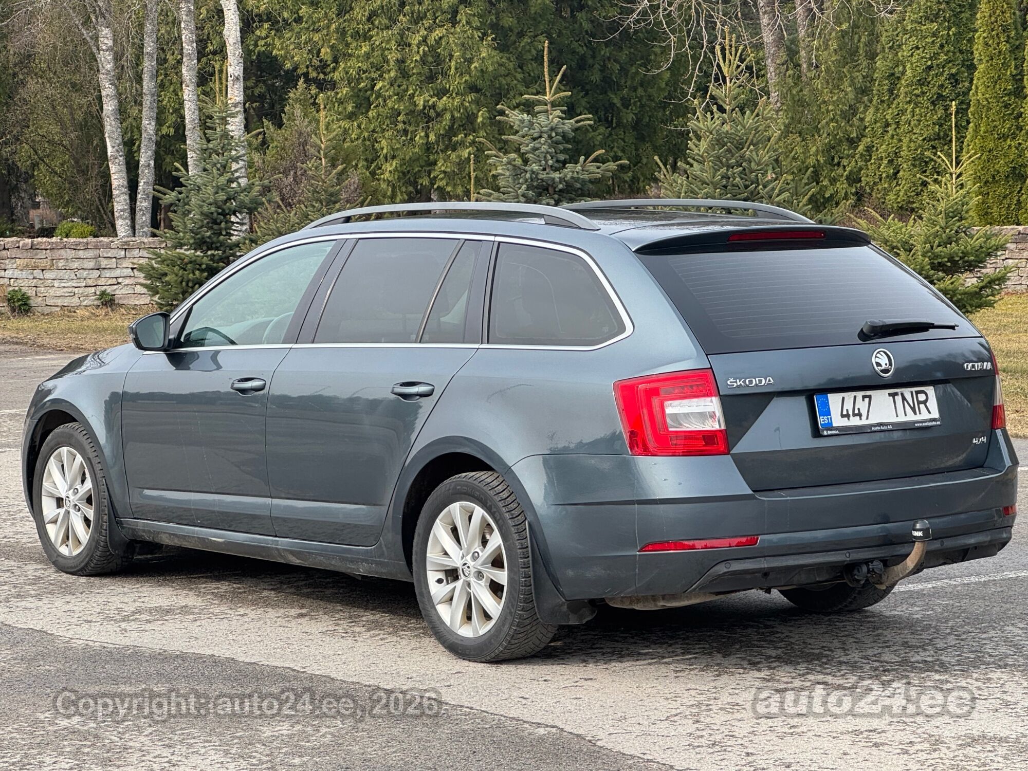 Skoda Octavia Combi 4X4 2.0 110kW - auto24.ee