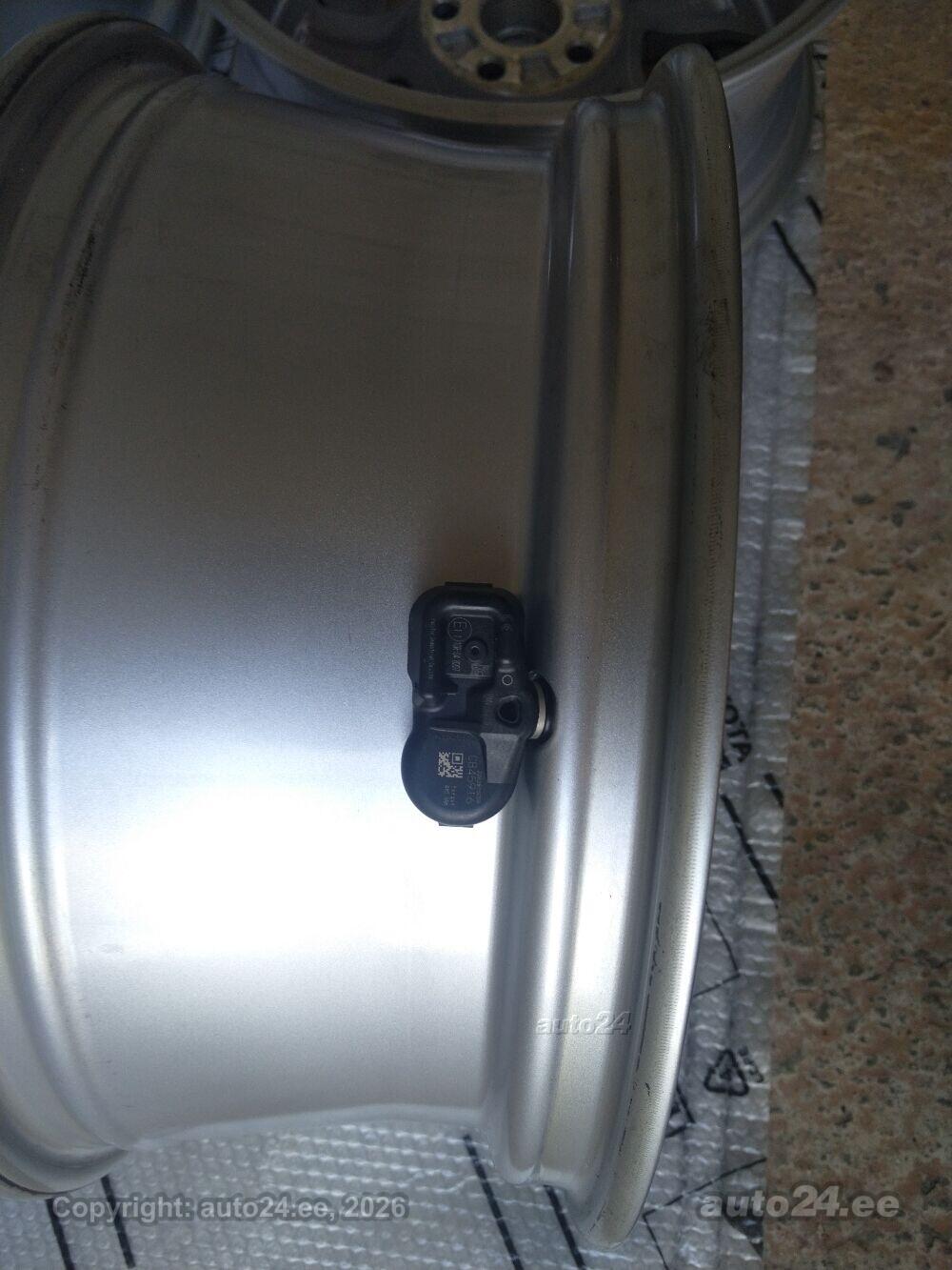 Toyota Lexus R17 Valuveljed Anduritega Toyota - Veljed - auto24.ee